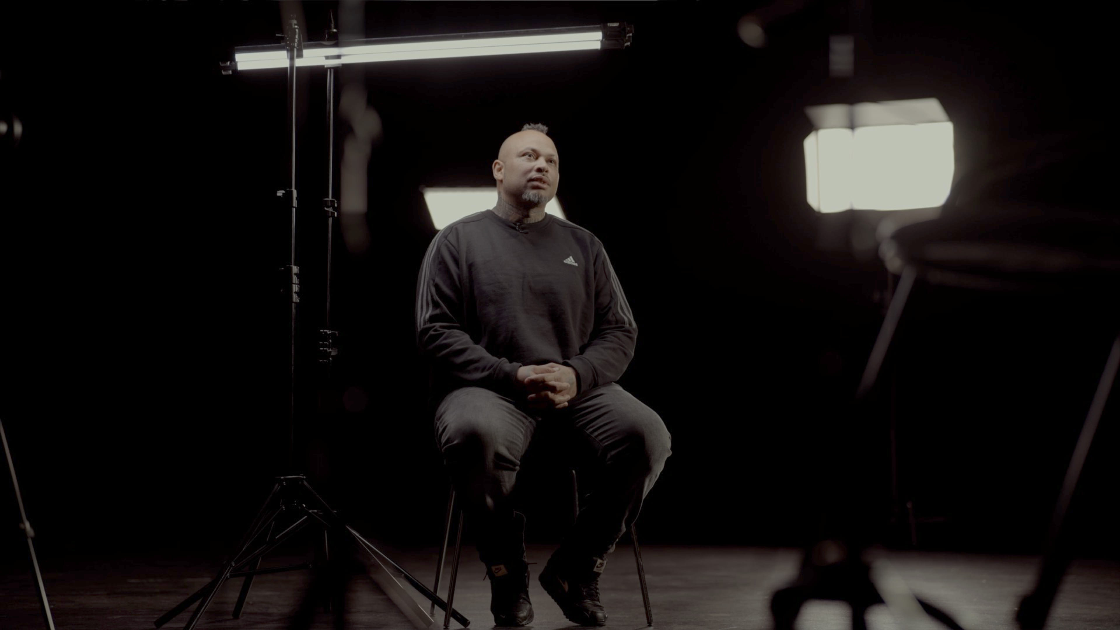 Het Familiediner - Bert van Leeuwen brengt families samen - EO